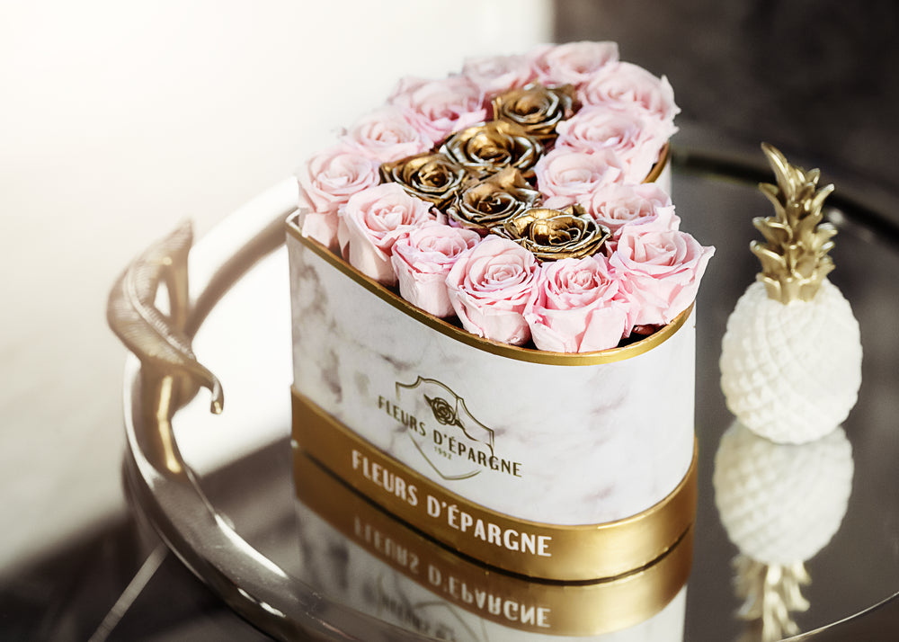 Blue Dream in Classic Rose Bucket | fleursdepargne