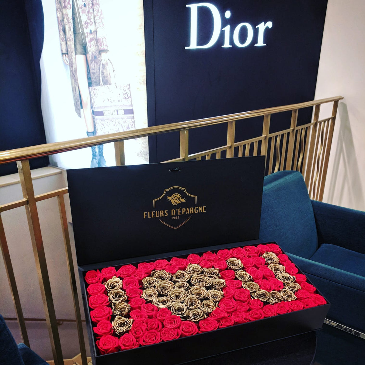 Ultimate Love Box - 100+ Roses | fleursdepargne